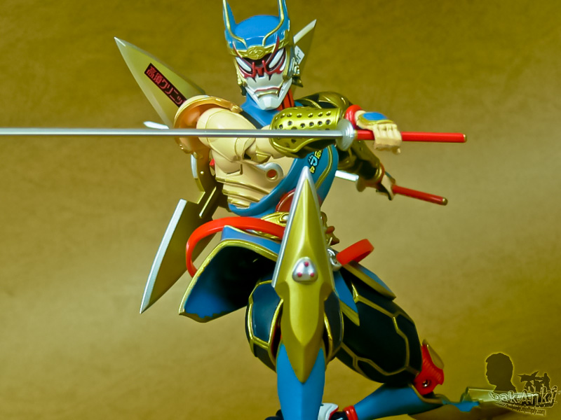 bakAnki: [FiguReview] SHFiguarts Origami Cyclone